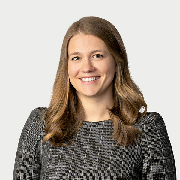 Ediger, Sarah - Gibson Dunn