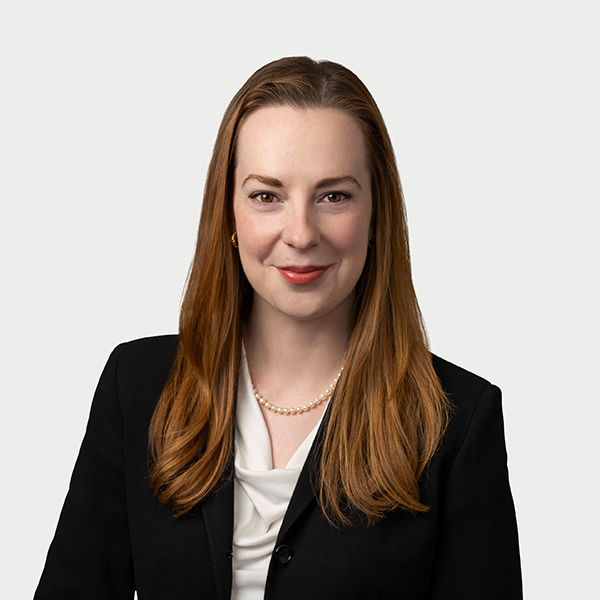 Strassner, Elizabeth - Gibson Dunn