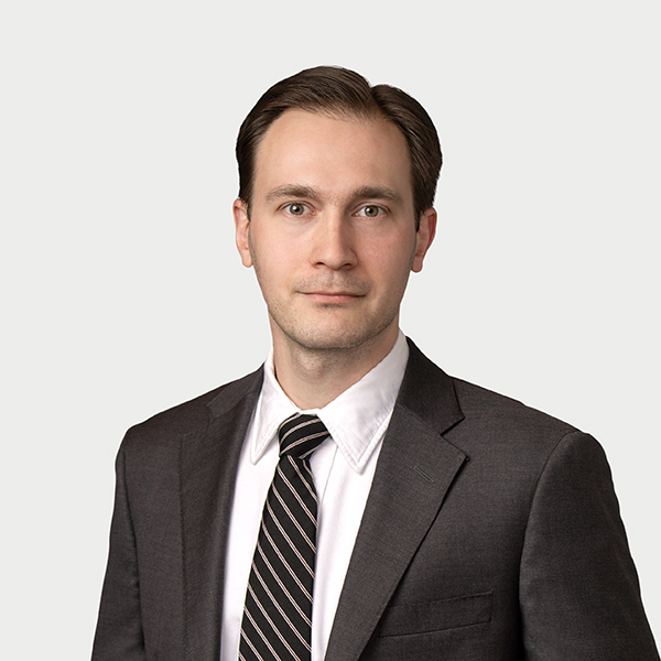Svedman, Michael - Gibson Dunn
