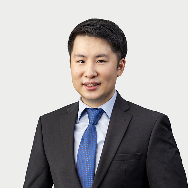 Zhong, Julian - Gibson Dunn