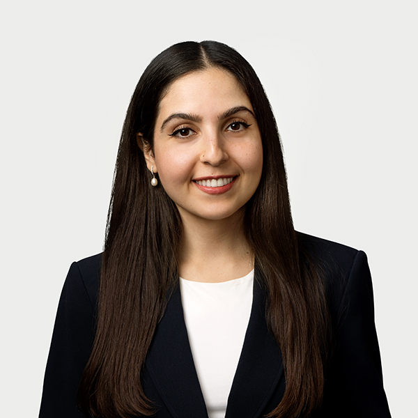 Akbari, Roxana - Gibson Dunn